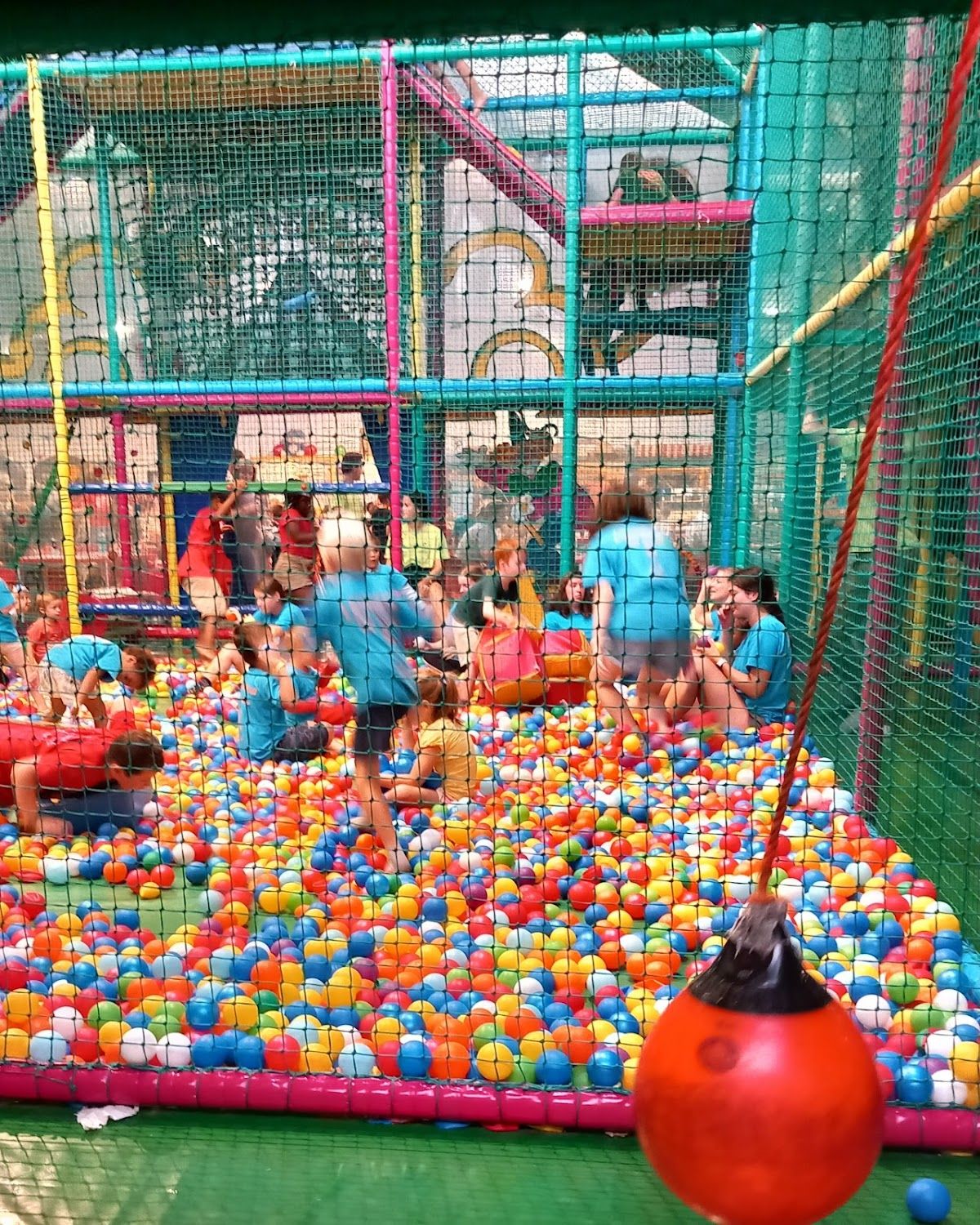 Circus Bruul - Uit Met Kinderen